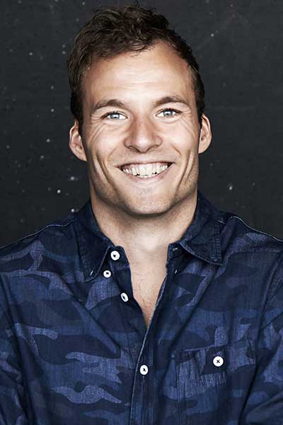 Book Simon Talbot her - Et sandt talent indenfor comedy - FBI.dk